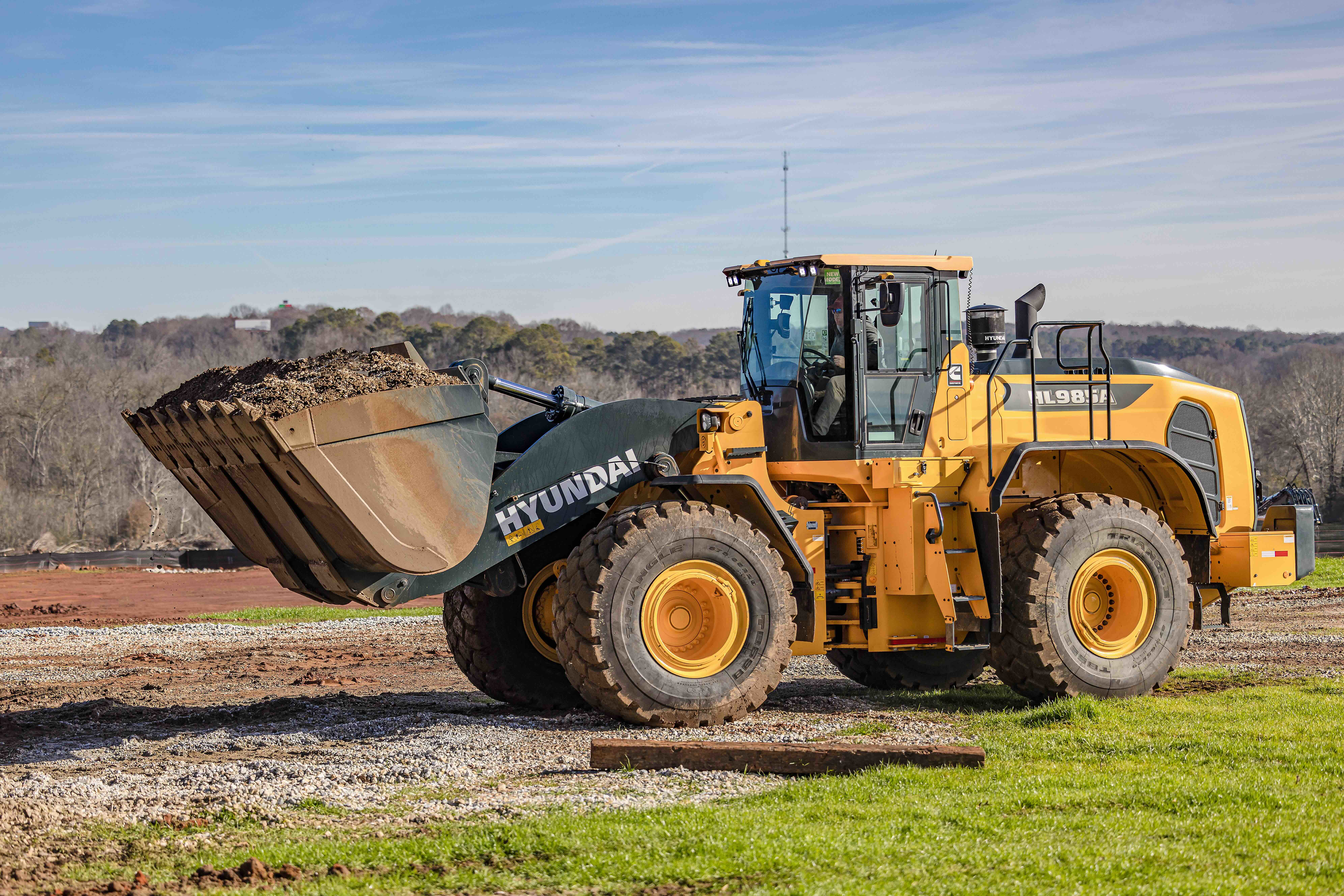 Wheel Loader Buyer's Guide for 2024 | Equipment World