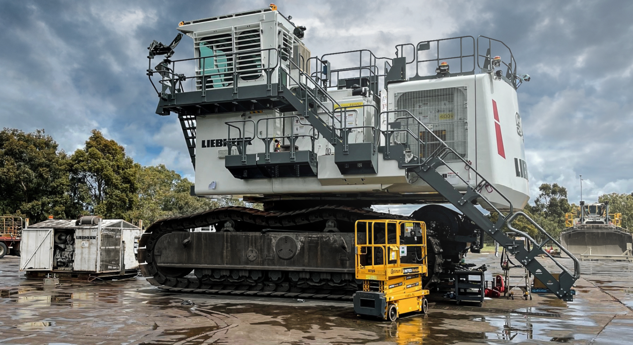 Liebherr reveals autonomous, electric T 264 dump truck | Equipment World