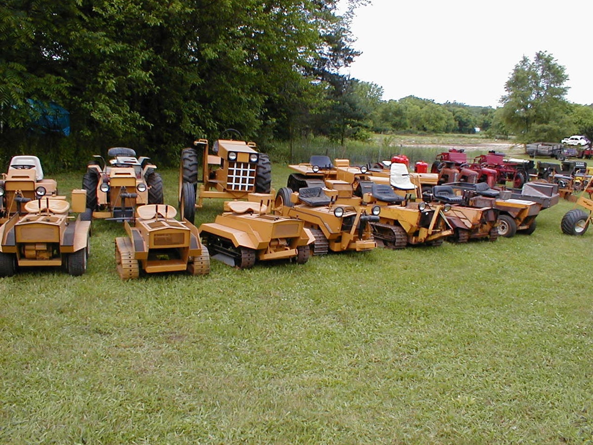 struck corp mini dozer