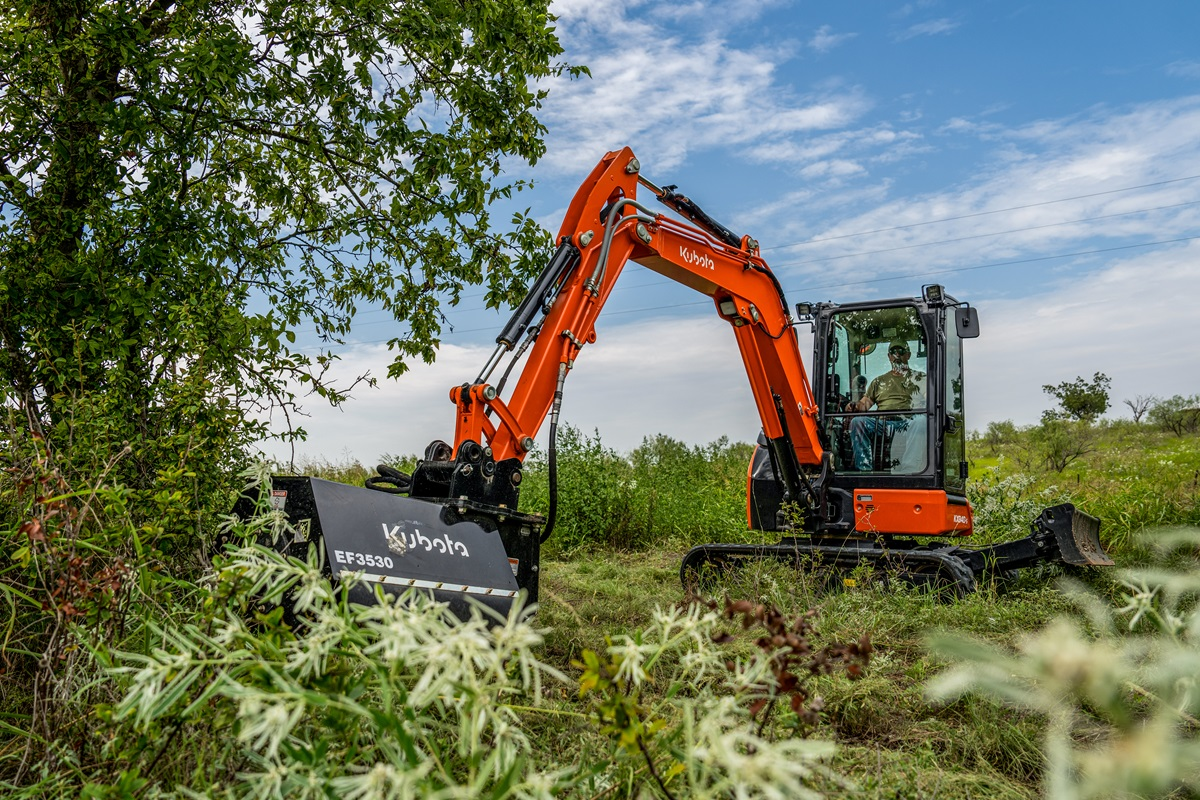 Kubota Unveils KX040-5 Mini Excavator at World of Concrete | Equipment ...