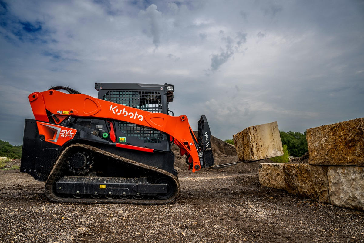 Kubota debuts SVL97-3 compact track loader at World of Concrete ...