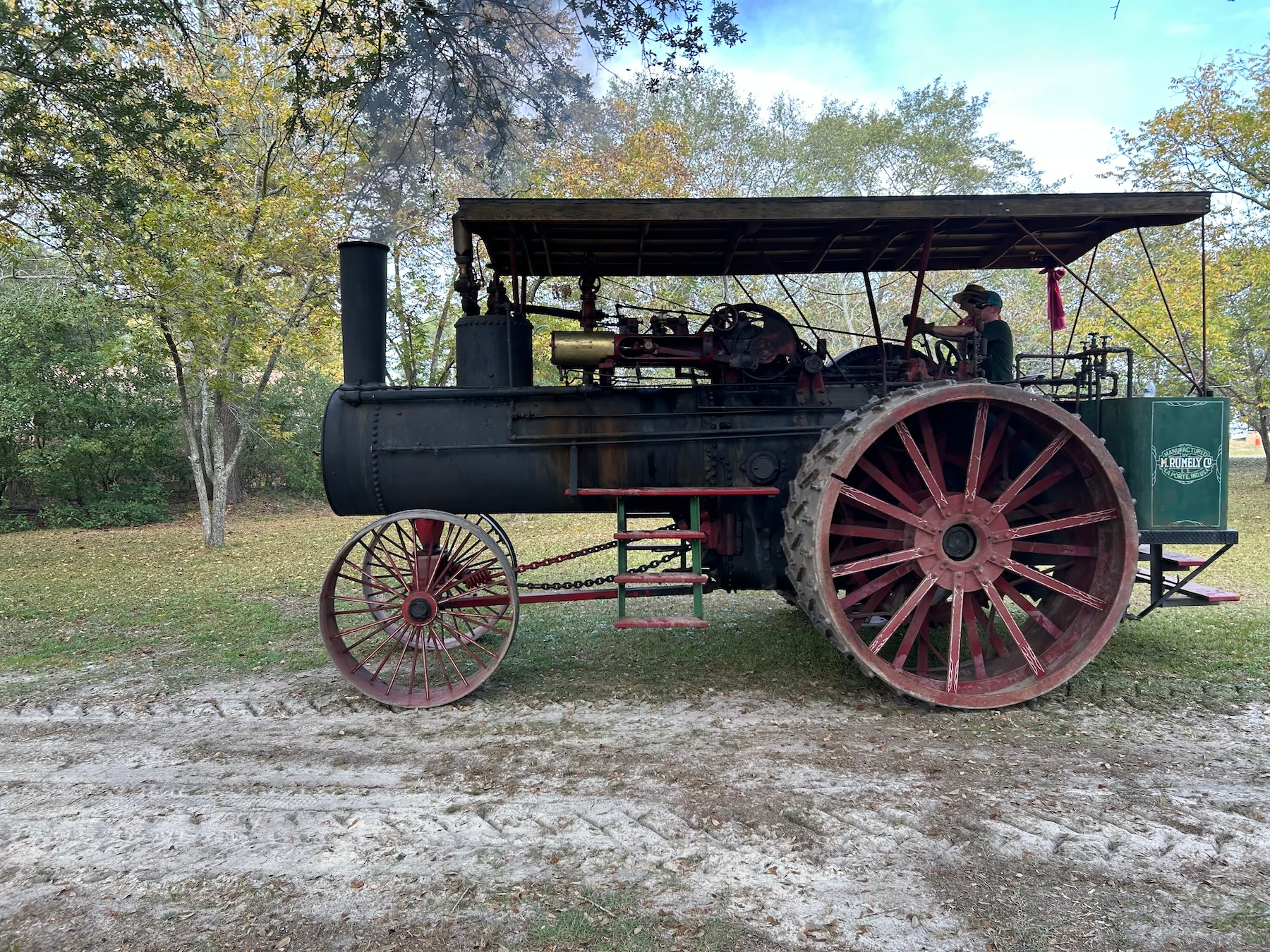 Awesome Steam Machines! 100-Year-Old Tractors Can Still Plow a Field ...