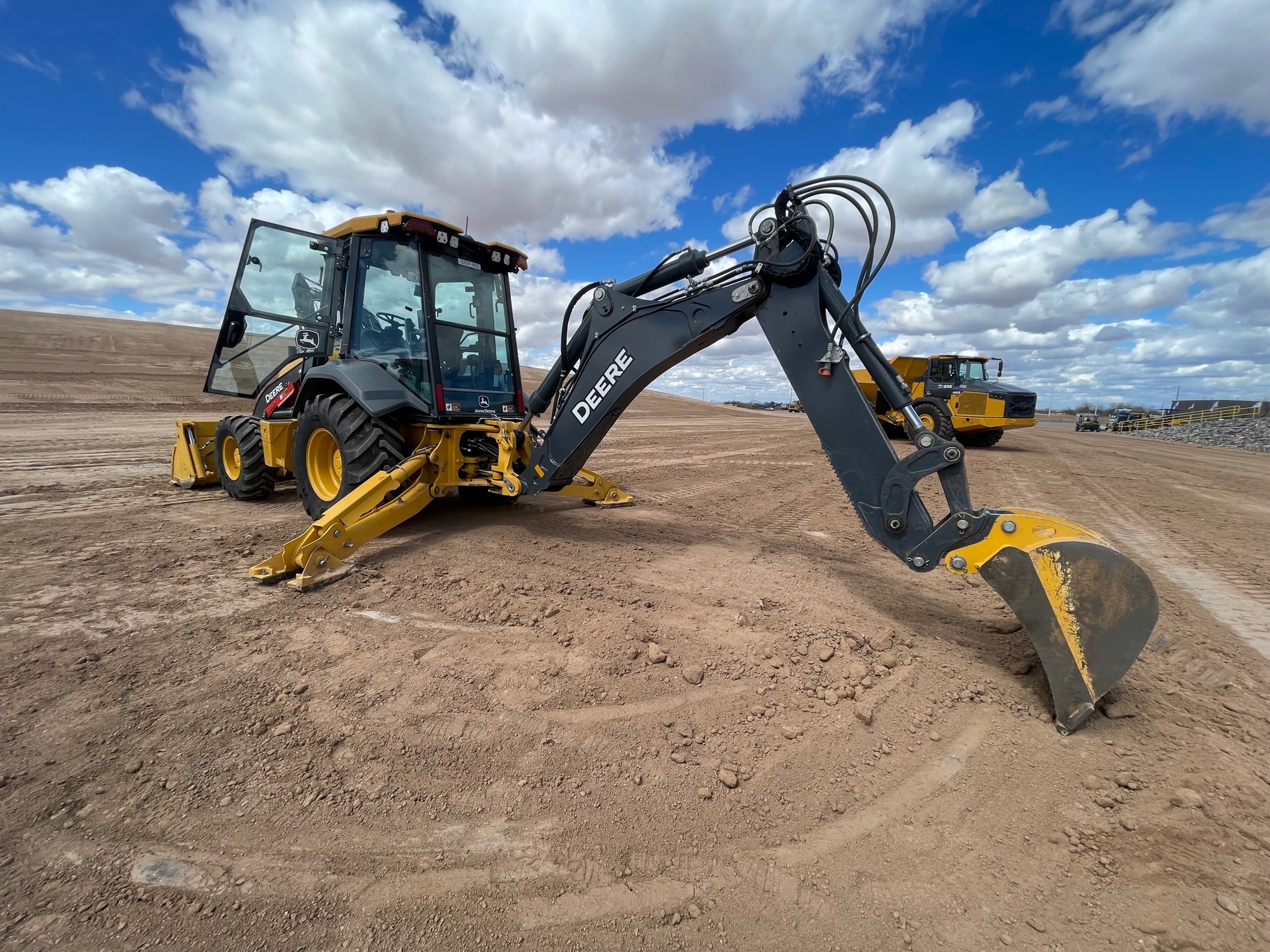 Deere revamps backhoe line, focusing on comfort, visibility | Equipment ...