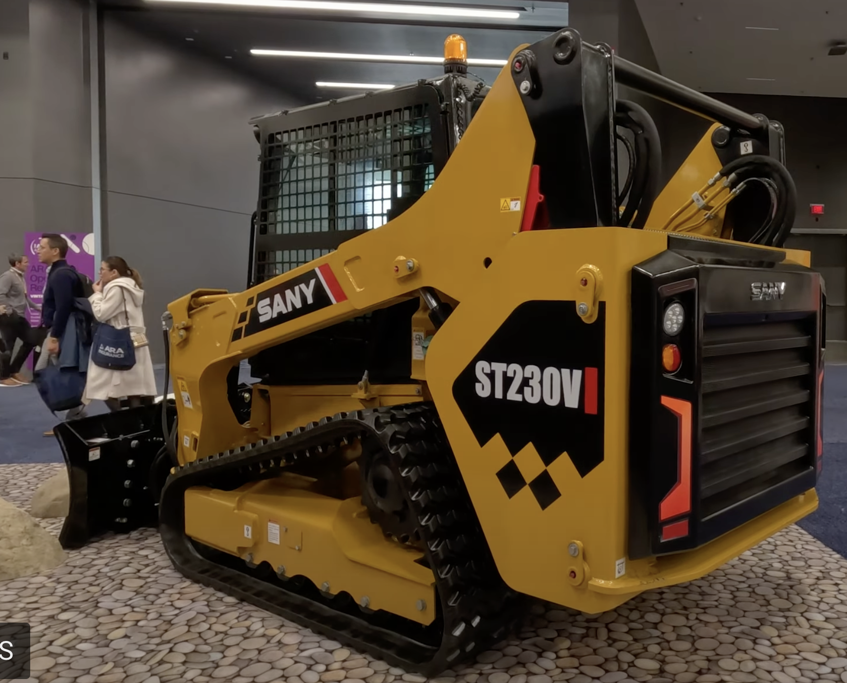Compact Track Loader Buyer's Guide 2025 | Equipment World