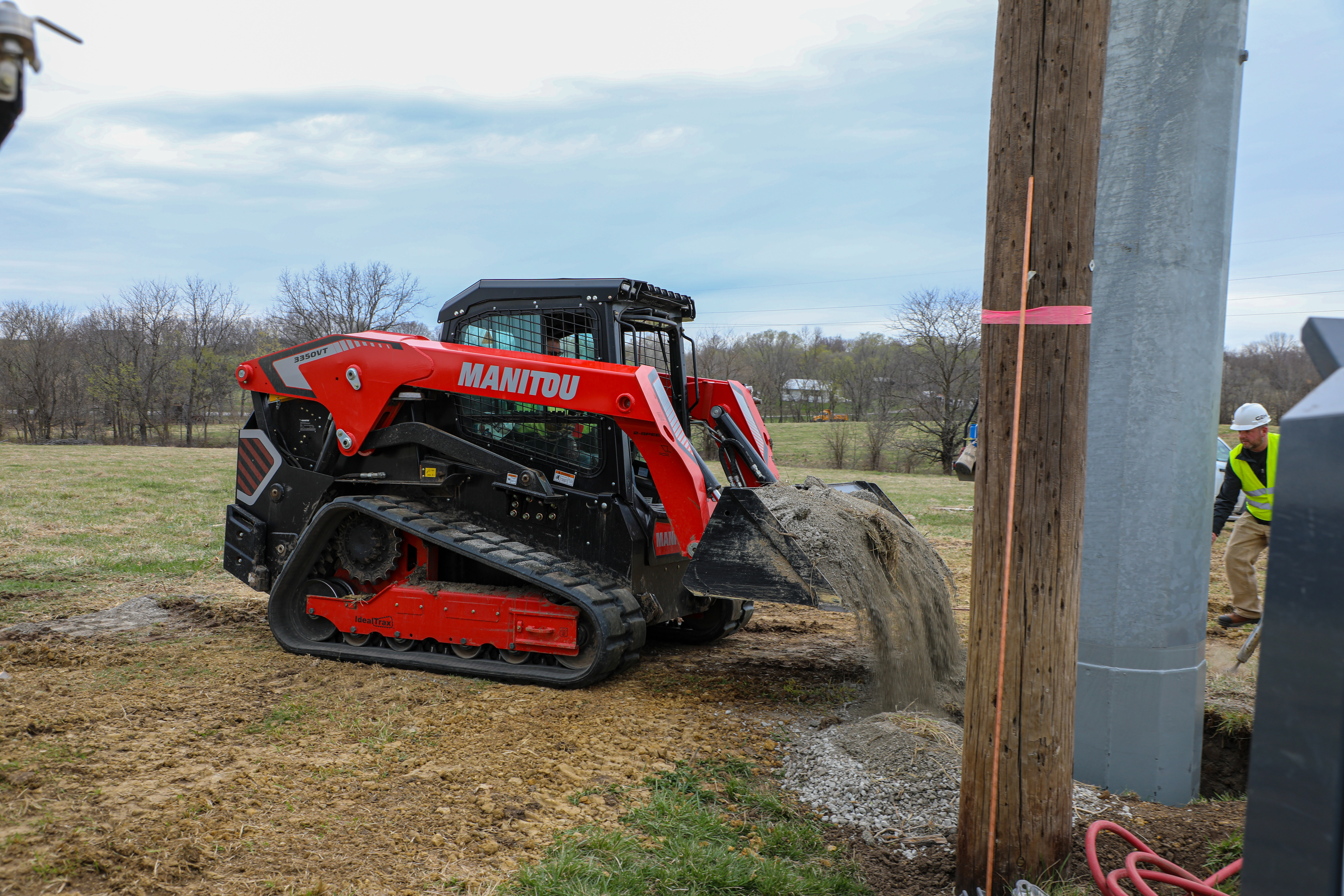 Manitou Launches 5 Large-Frame Skid Steers, CTLs | Equipment World