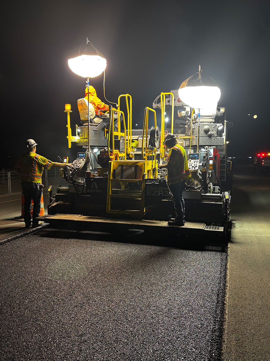 Astec's New EZR3 Screed: Smooth Mats with Highway Class Pavers ...
