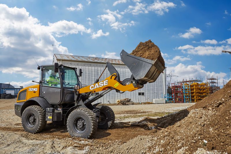 Case 221G, 321G Wheel Loaders Boost Operator Comfort | Equipment World